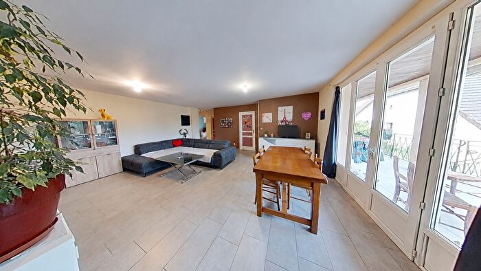 Appartement 5 pièces à vendre à Sermange
