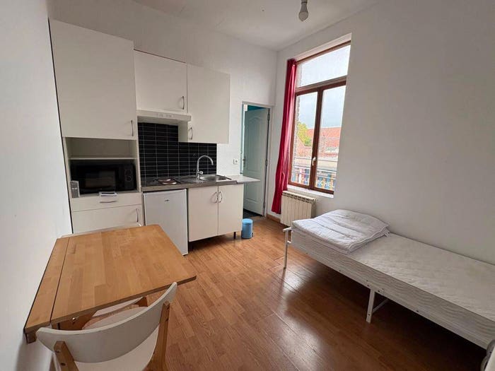 Moulin-Poterie, Roubaix : Appartement 1 pièce à louer