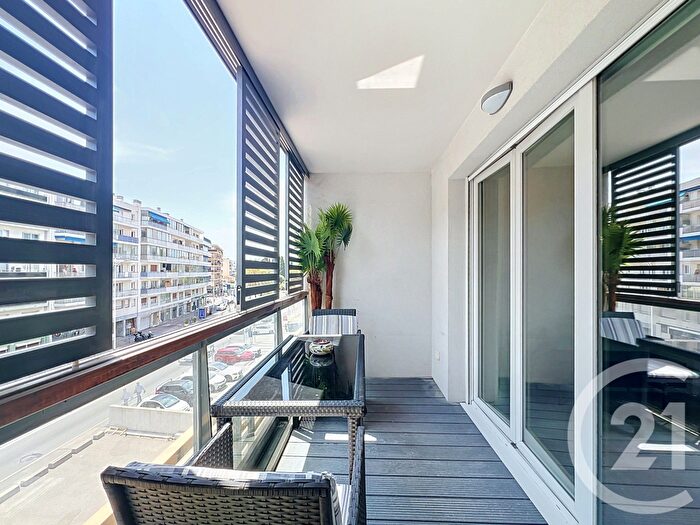 Cagnes-sur-Mer, Saint-Roman, Lautin : Appartement 2 pièces à louer
