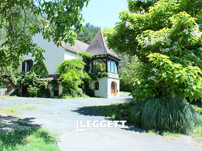 Maison à vendre - Doissat - 8 pièces - 5 chambres