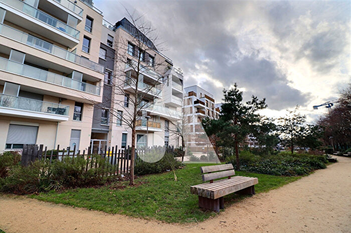 Appartement à vendre - Rueil-Malmaison, Mont Valerien - 3 pièces - 2 chambres