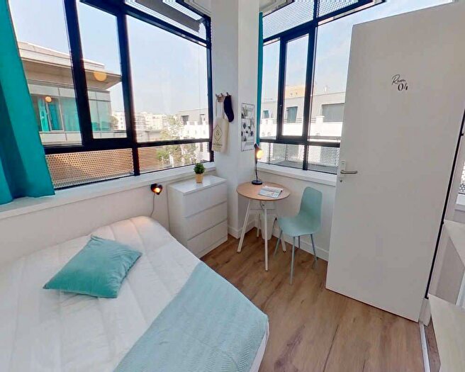 Garches : Appartement 9 pièces à louer