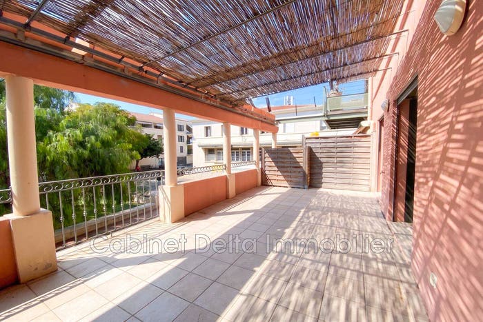 Centre Ville, Sanary-sur-Mer - Appartement 3 pièces à louer