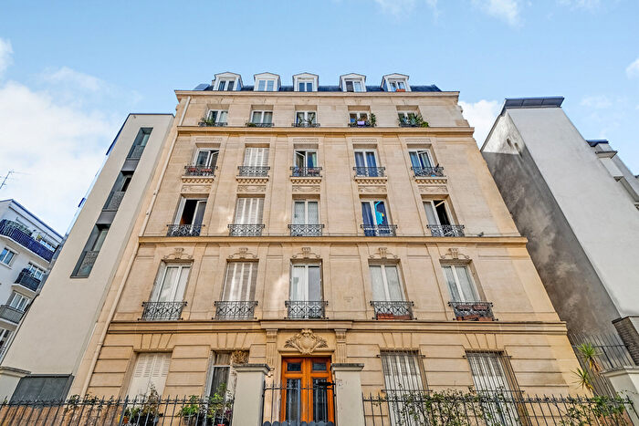 Appartement 2 pièces à Paris 18ème, Barbès, Château Rouge, à vendre