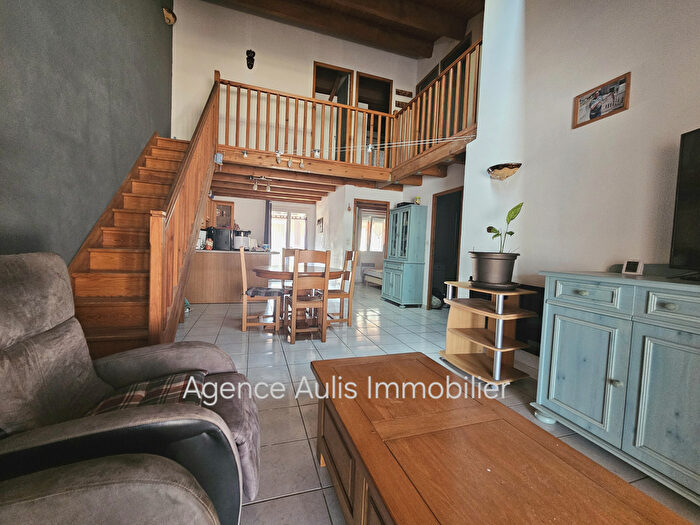 Maison 5 pièces à Fleury, Saint-Pierre, Les Cabanes, à vendre