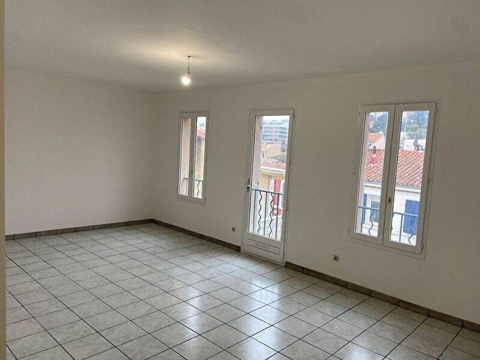 Appartement à louer - Marseille ème arrondissement - 2 pièces - 1 chambre