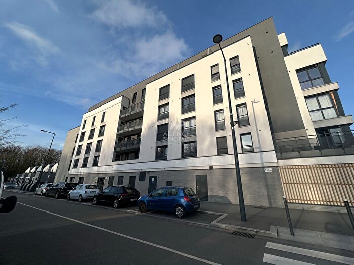 Appartement à vendre - Poissy, La Coudraie - 3 pièces - 1 chambre