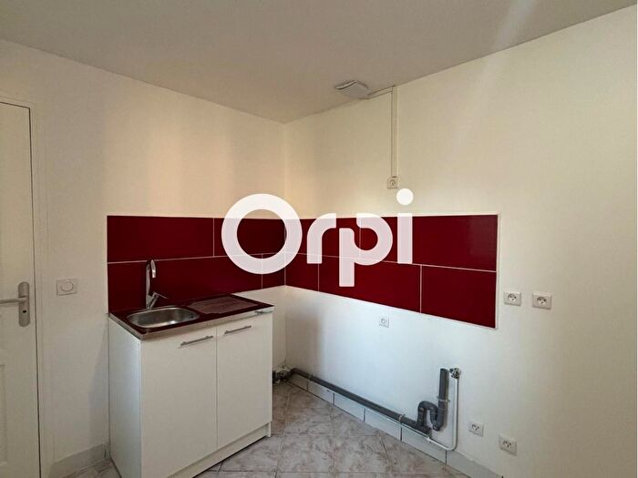Appartement à louer - Trappes, Centre-ville, Jaurès, Gare - 2 pièces - 1 chambre