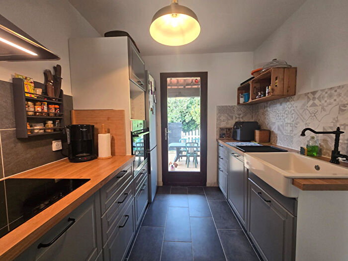 Maison 4 pièces à vendre à Arles, Saliers, Albaron