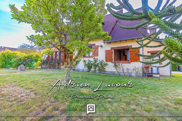 Maison à vendre - Romorantin-Lanthenay - 8 pièces - 5 chambres