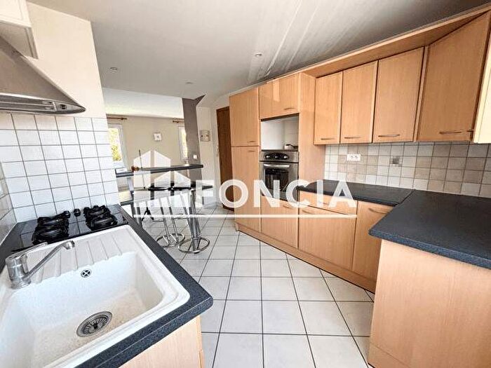 Appartement à louer - Bord du Rhone-Village, Guilherand-Granges - 4 pièces - 2 chambres