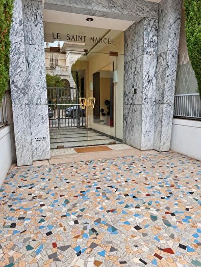 Appartement 8 pièces à Nice, Saint-Philippe, Estienne d'Orves, à vendre