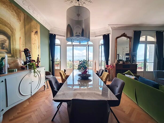 Maisons à vendre et appartements à louer - 1