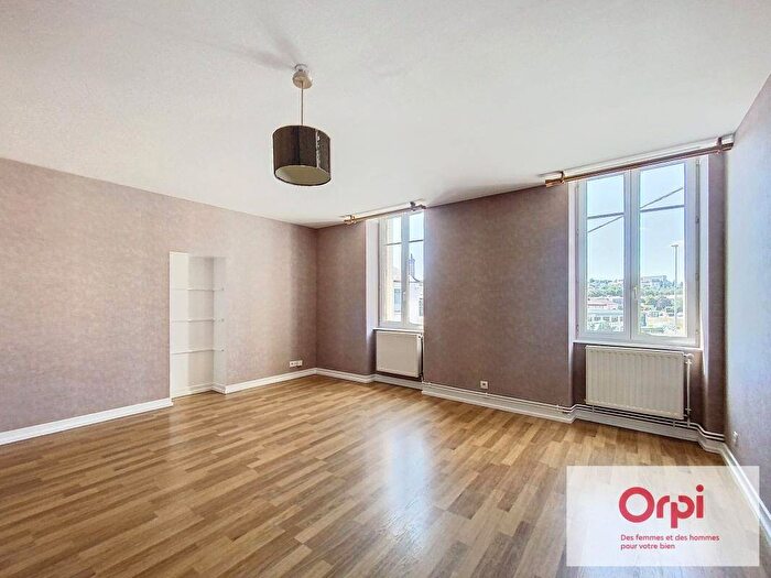 Appartement à louer - Chantoiseau-Faucheroux, Montluçon - 3 pièces - 2 chambres