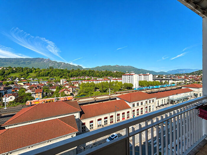 Appartement 2 pièces à vendre - Aix-les-Bains, Centre-ville