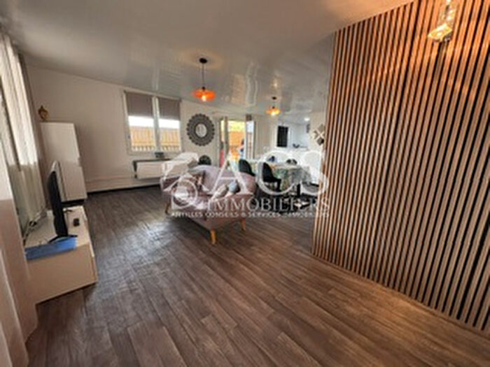 Le Robert : Appartement 3 pièces à louer