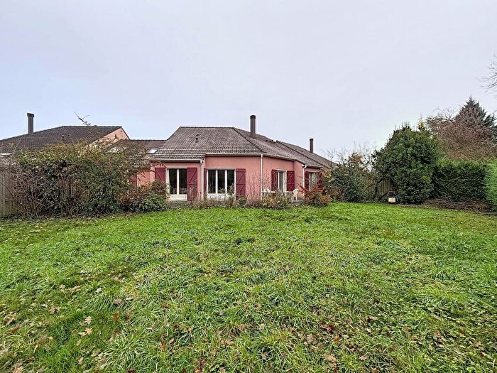 Maison à vendre - Voisins-le-Bretonneux - 5 pièces - 4 chambres