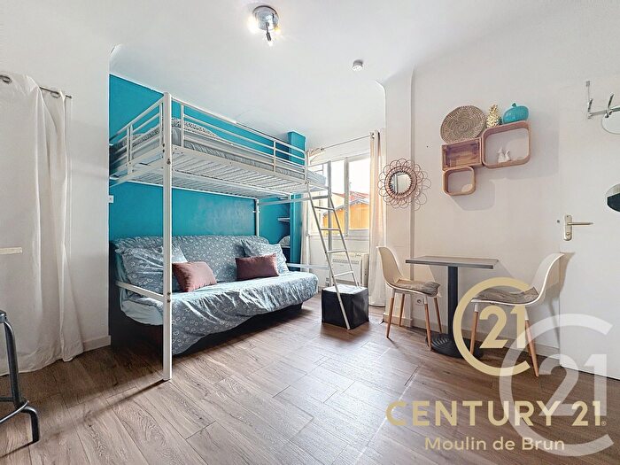 Appartement 1 pièce à louer à Cannes, Prado, République