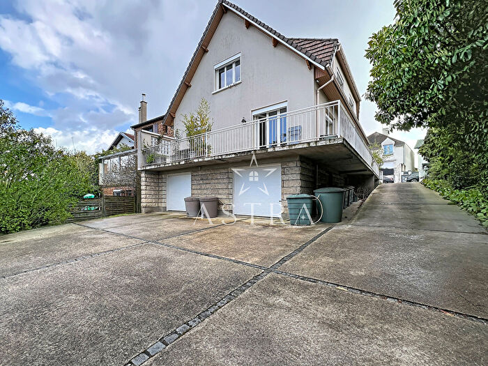 Maison à vendre - Antony, Rabats - 8 pièces - 6 chambres
