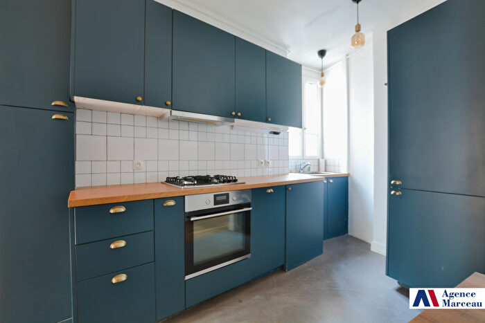 Appartement à louer - Courbevoie, Marceau République - 2 pièces - 1 chambre