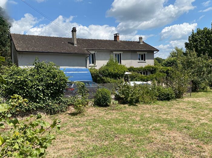 Maison à vendre - Châteauneuf-la-Forêt - 5 pièces - 4 chambres