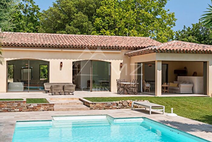 Maison à vendre - Grimaud - 5 chambres
