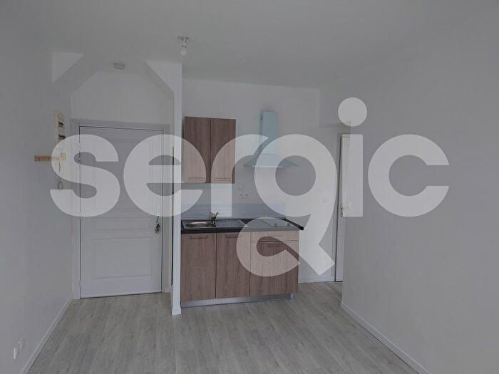 Appartement à louer - Hénin-Beaumont, Nord - 2 pièces - 1 chambre