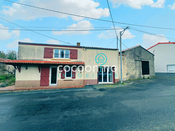 Maisons à vendre et appartements à louer - 1