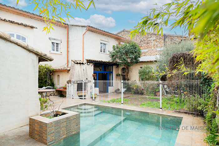 Maison à vendre - Vergèze - 8 pièces - 5 chambres