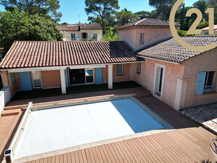 Maison 6 pièces à vendre à Fréjus