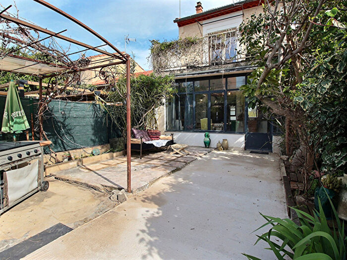Maison à louer - Avignon, Rotondes - 3 pièces - 2 chambres