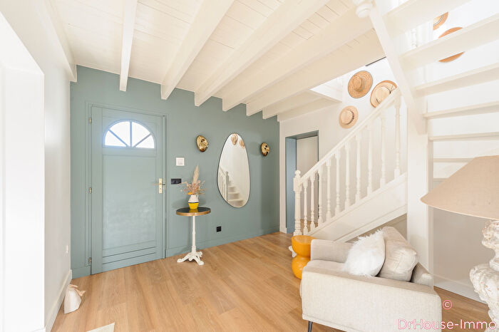 Maison à vendre - Châtelaillon-Plage - 8 pièces - 4 chambres