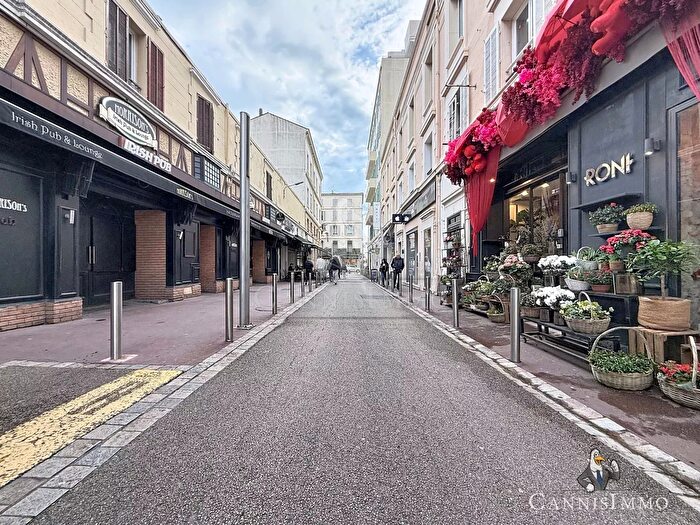 Appartement à vendre - Cannes, Centre-ville - 1 pièce