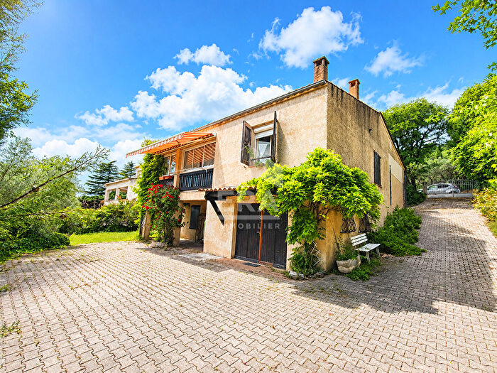 Maison 4 pièces à Château-Arnoux-Saint-Auban, à vendre