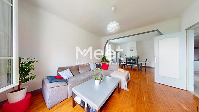 Maison à vendre - Le Mée-sur-Seine, Le Village - 6 pièces - 4 chambres