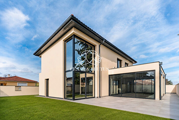 Mions - Maison 7 pièces à vendre