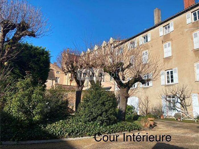 Appartement à louer - Centre Ville, Mâcon - 4 pièces - 2 chambres