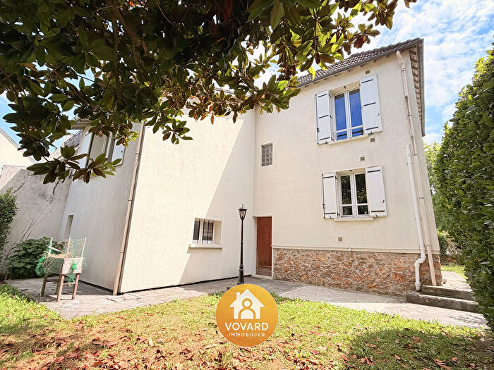 Maison 5 pièces à Saint-Brice-sous-Forêt, Centre-ville, Clos, à vendre