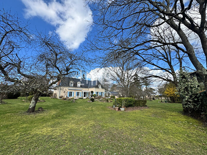 Maison à vendre - Château-du-Loir - 7 pièces - 3 chambres