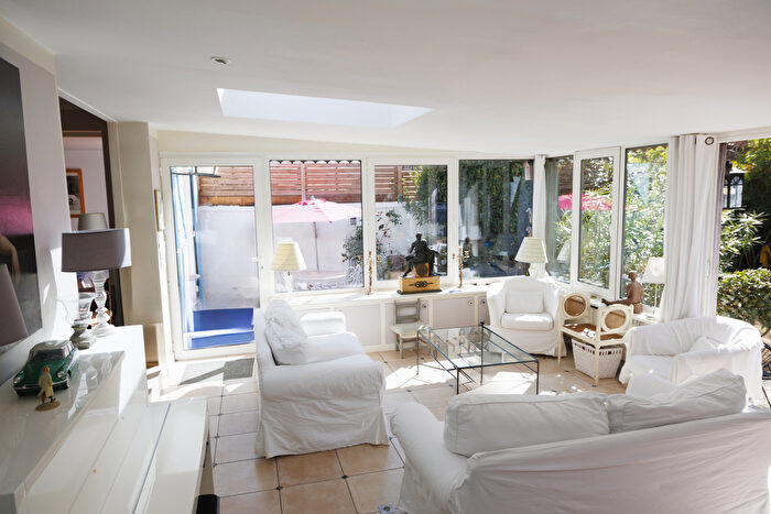 Maison 9 pièces à vendre à Nantes, Longchamp, Rond-Point de Rennes, Perverie, Américains