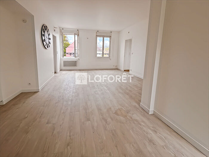 Appartement 2 pièces à Mouy, à louer