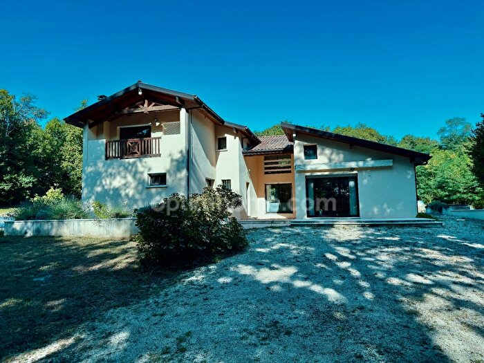 Maison à vendre - Saint-Julien-dArmagnac - 6 pièces - 4 chambres