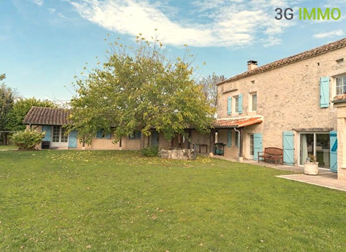 Maison à vendre - Le Montat - 11 pièces - 7 chambres
