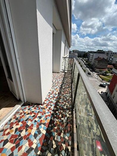 Appartement 3 pièces à Vénissieux, Centre-ville, à vendre