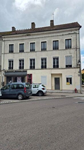 Appartement 4 pièces à Toulon-sur-Arroux, à louer