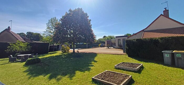 Maison 6 pièces à Huillé, à vendre
