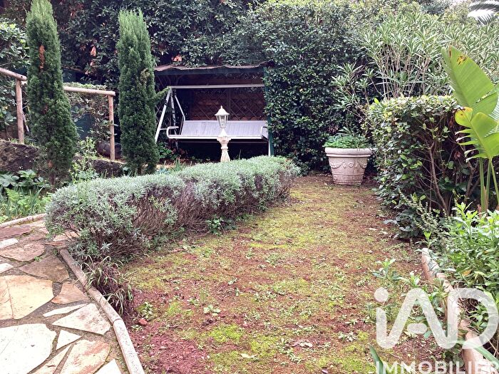 Appartement à vendre - Toulon, La Serinette, La Barre - 4 pièces - 3 chambres