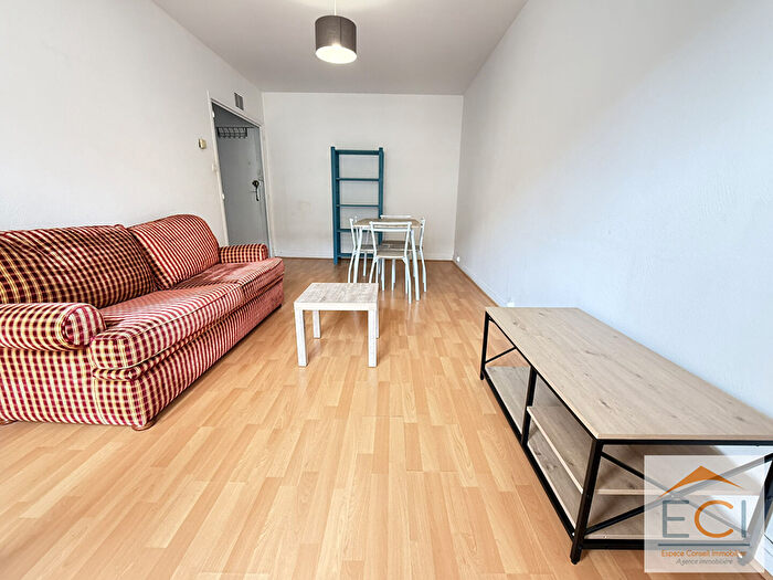 Limoges, Centre-ville, Hôtel de Ville, Emailleurs : Appartement 2 pièces à louer