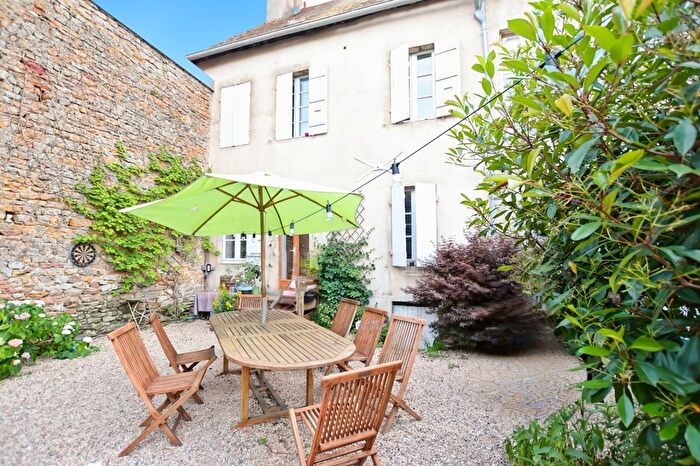Maison 7 pièces à Couches, à vendre