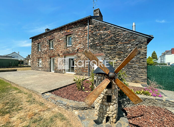Sainte-Marie : Maison 5 pièces à louer